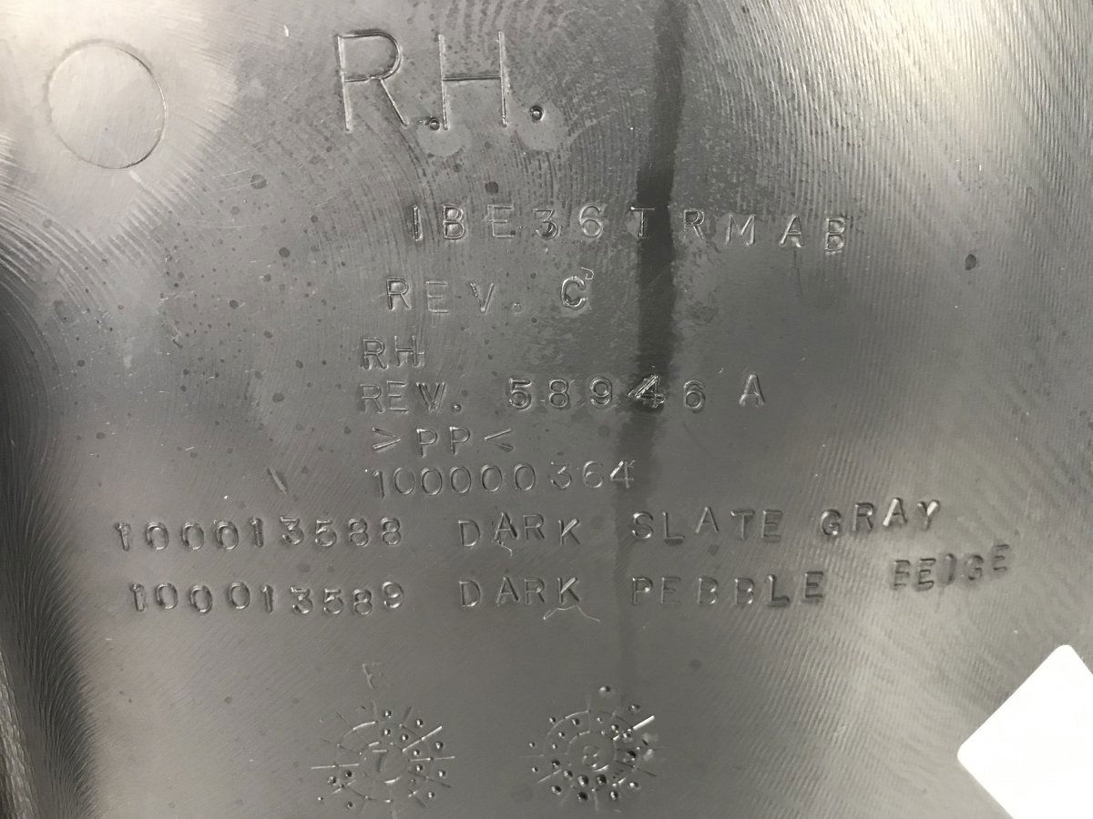 Acabamento Coluna Central Direito Journey Sxt 2010 (41832)