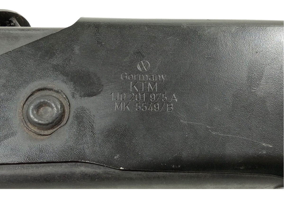 Suporte Da Guia Mangueira Combustivel Audi A3 1999 2006